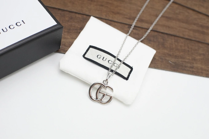 Top mirror Gucci Necklaces
