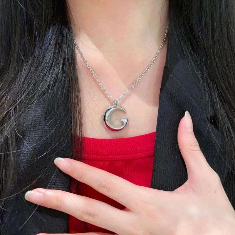 Reasonably priced Gucci Necklaces