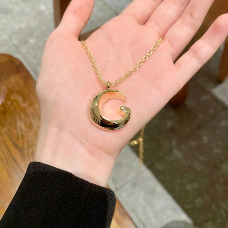 Top match Gucci Necklaces