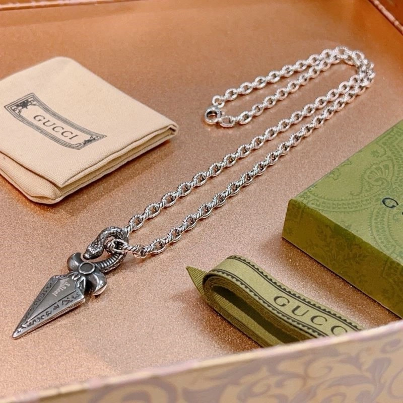 Official Gucci Necklaces