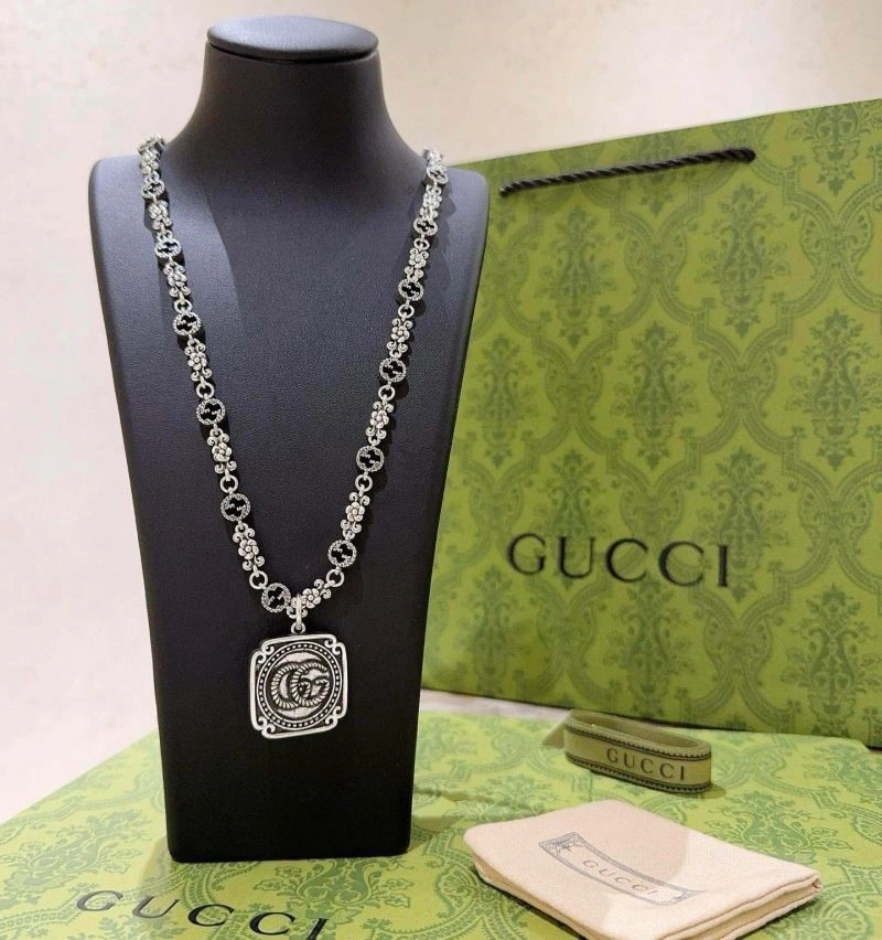 Exact replica Gucci Necklaces