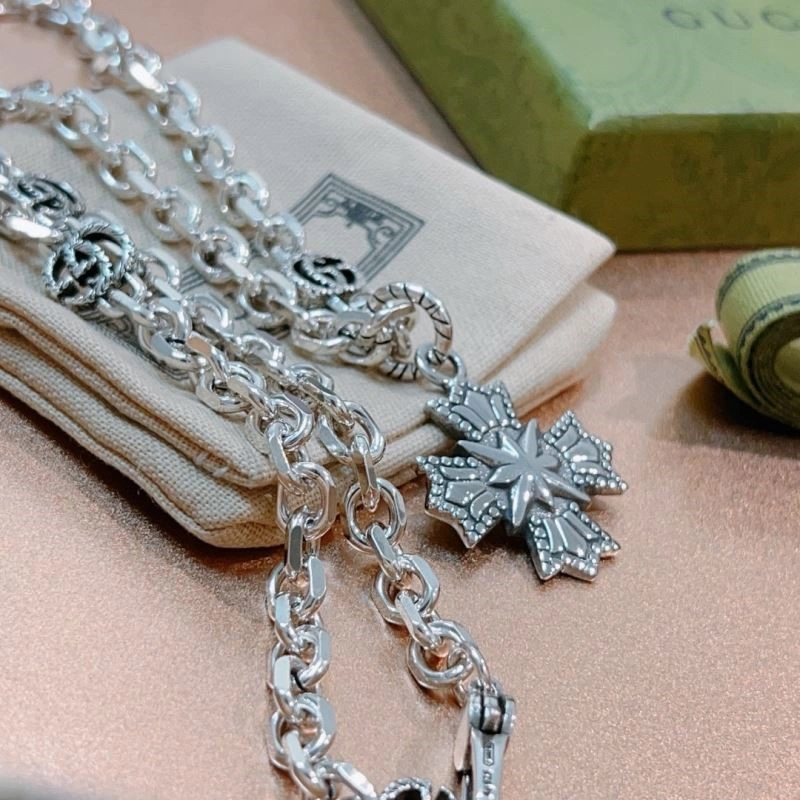 Accurate model Gucci Necklaces