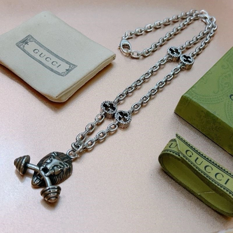 Indistinguishable Gucci Necklaces