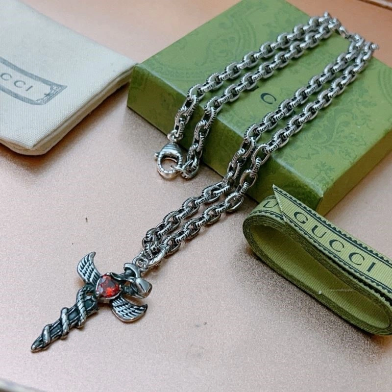 Top mirror Gucci Necklaces