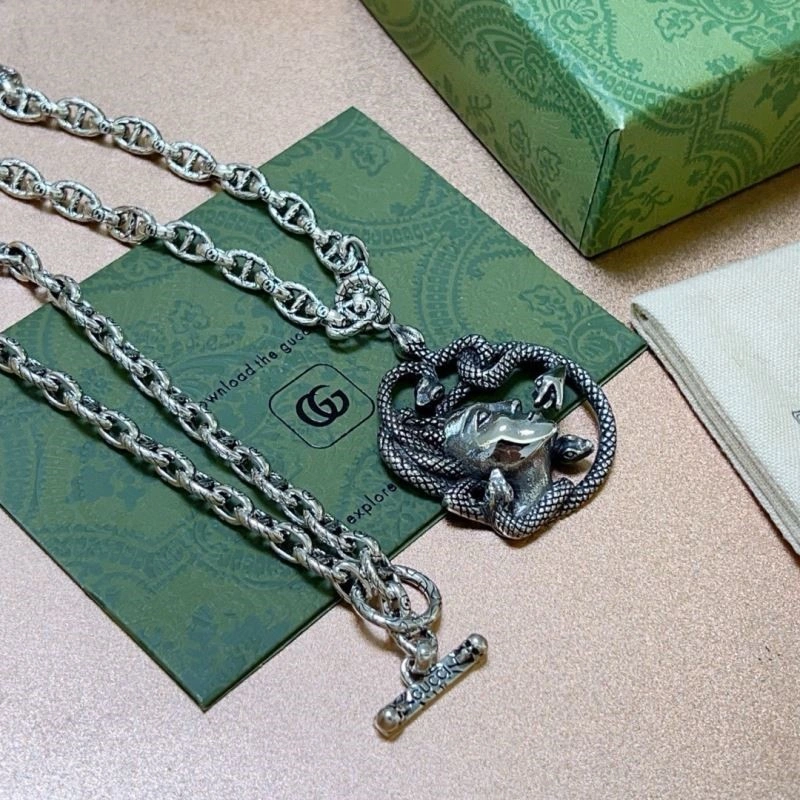Accurate model Gucci Necklaces