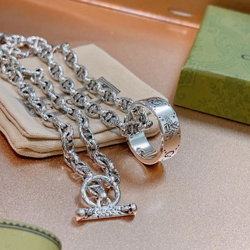 Official Gucci Necklaces