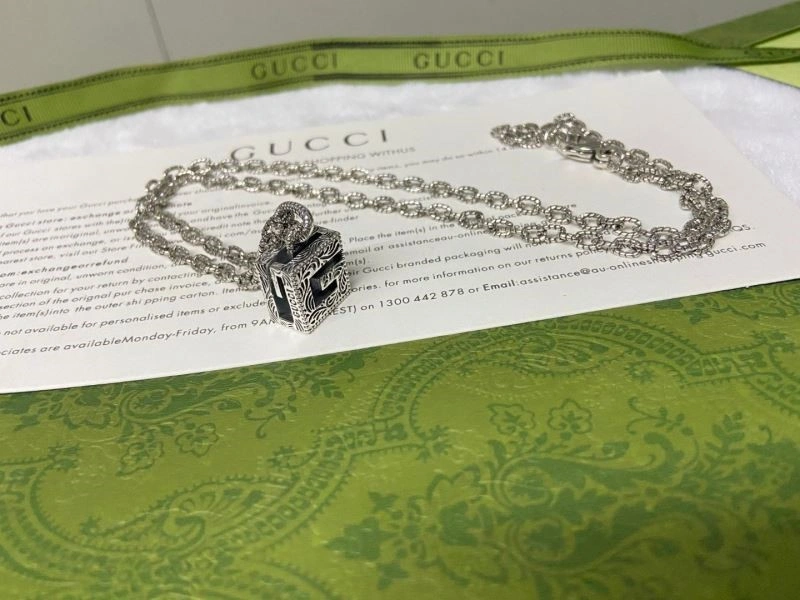 Indistinguishable Gucci Necklaces