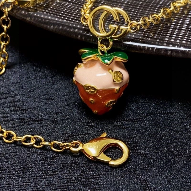 Accurate model Gucci Necklaces