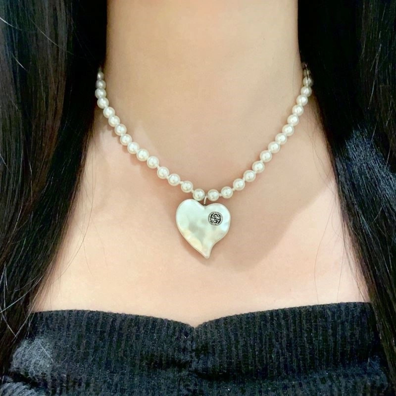 Bargain Gucci Necklaces