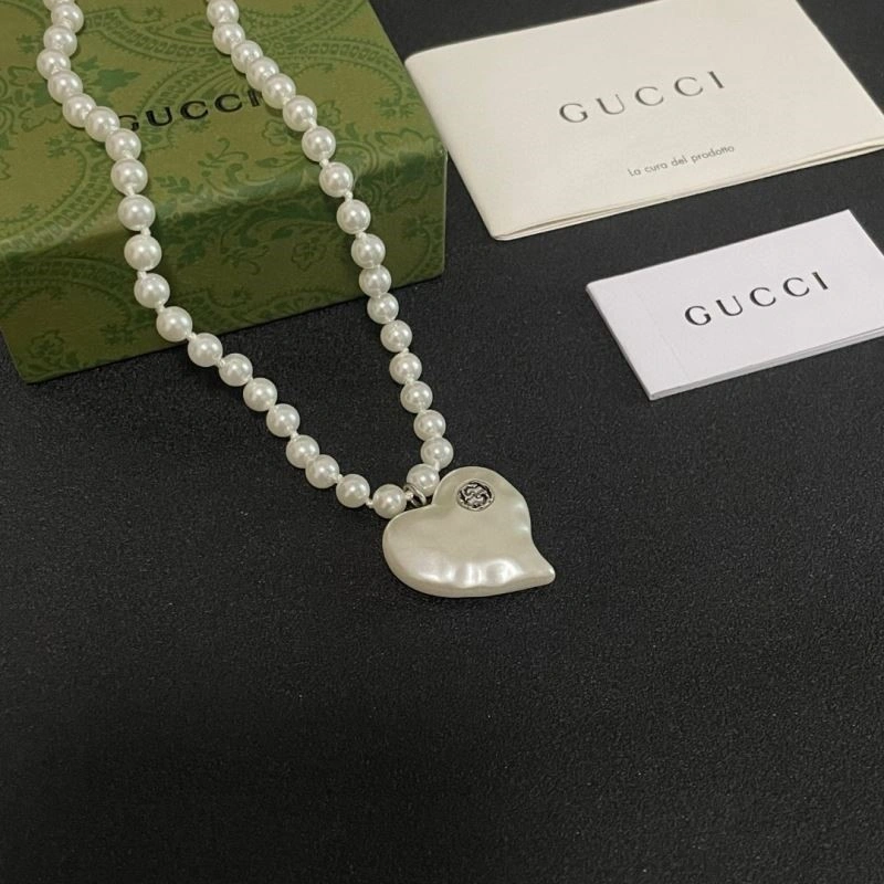 Bargain Gucci Necklaces