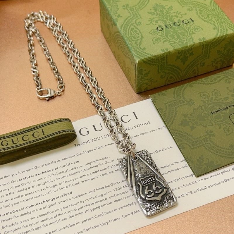 Bargain Gucci Necklaces