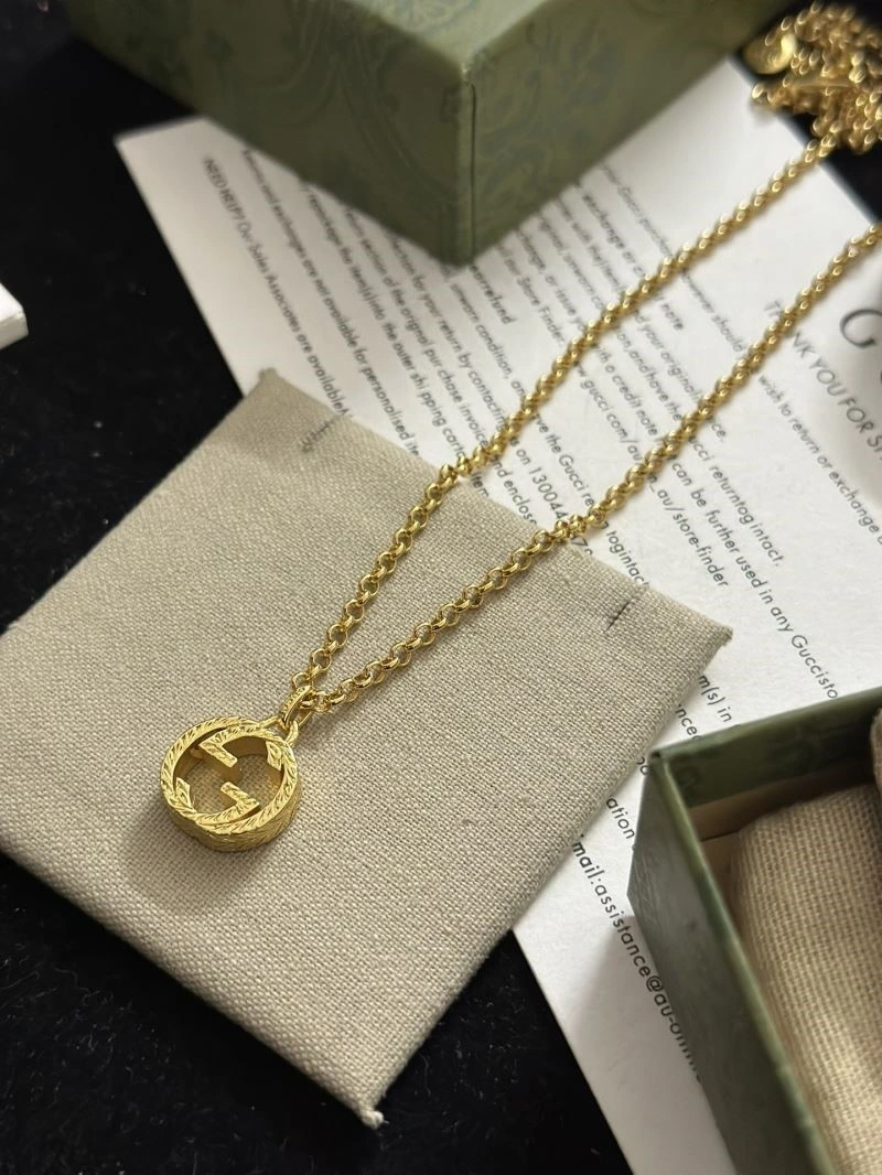 Bargain Gucci Necklaces