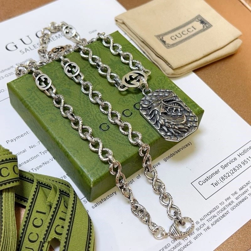 Top mirror Gucci Necklaces