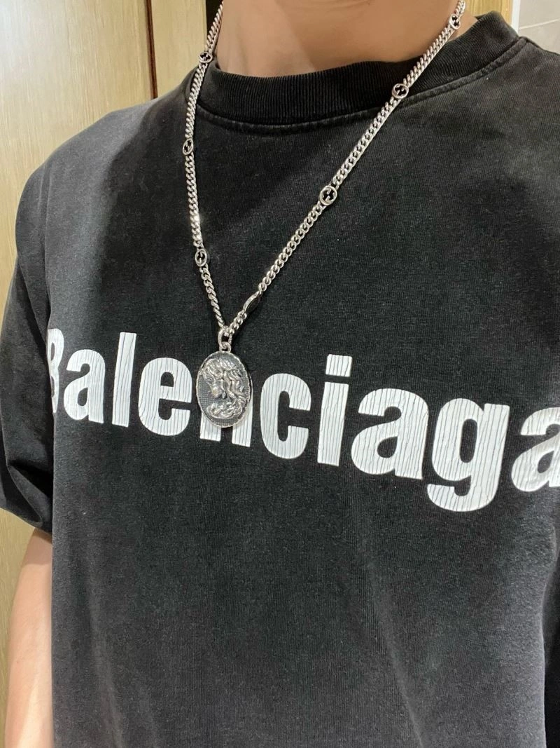 Accurate model Gucci Necklaces