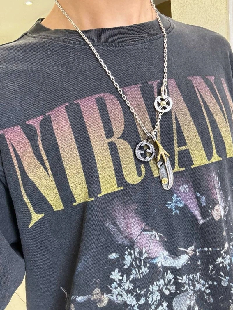 Indistinguishable Gucci Necklaces