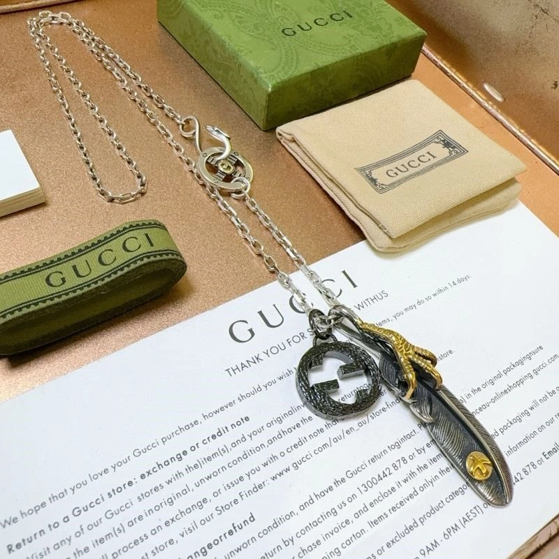 Indistinguishable Gucci Necklaces