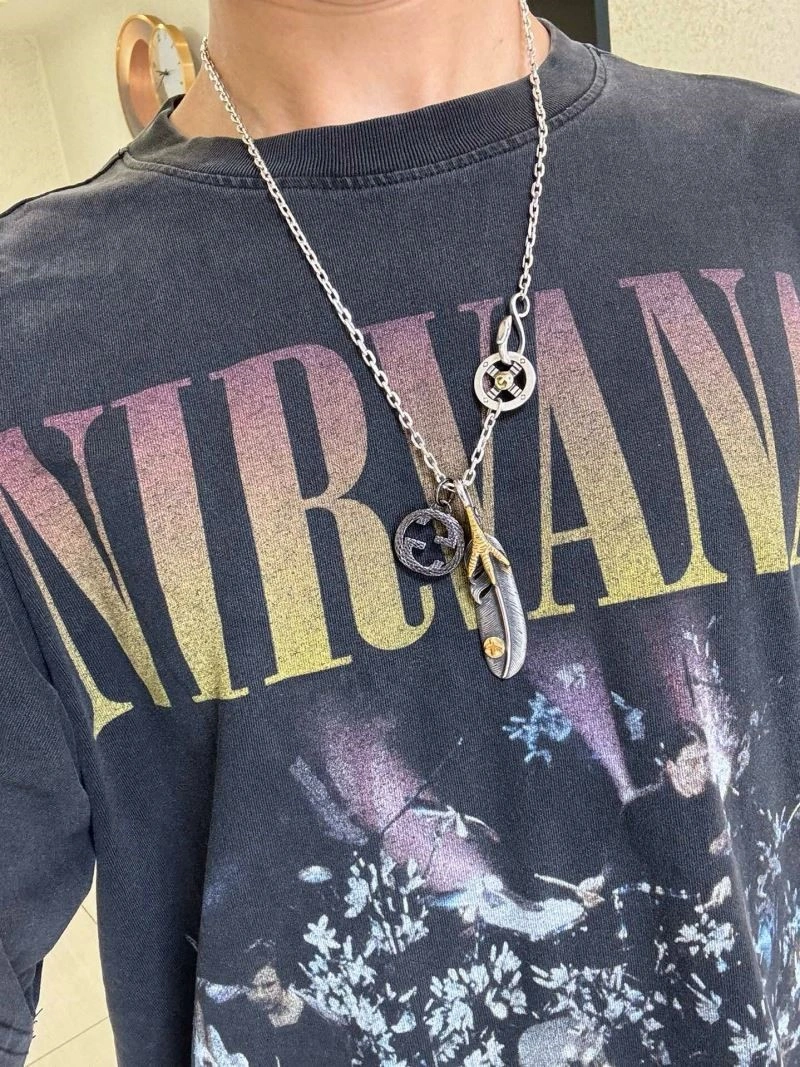 Indistinguishable Gucci Necklaces