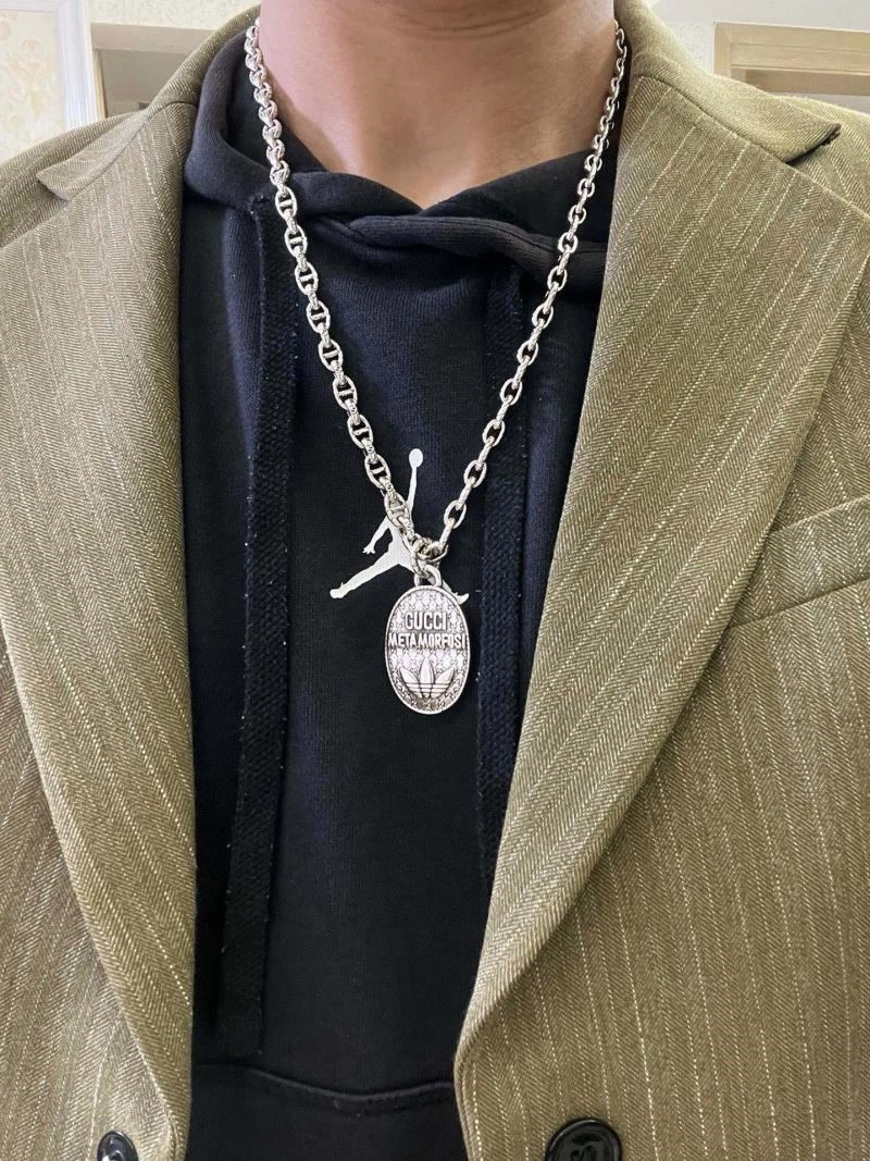 Accurate model Gucci Necklaces