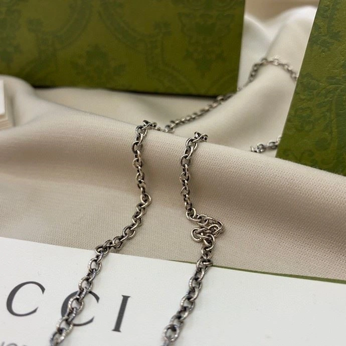 Indistinguishable Gucci Necklaces