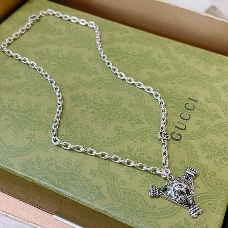 Indistinguishable Gucci Necklaces