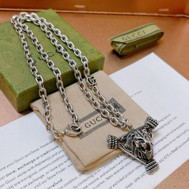 Indistinguishable Gucci Necklaces