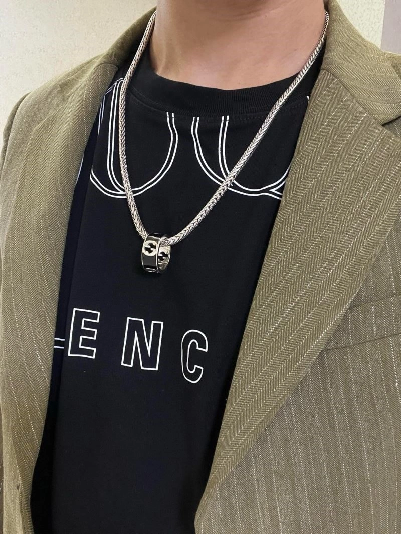 Accurate model Gucci Necklaces