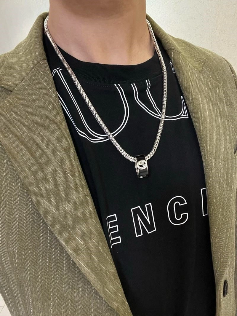 Accurate model Gucci Necklaces