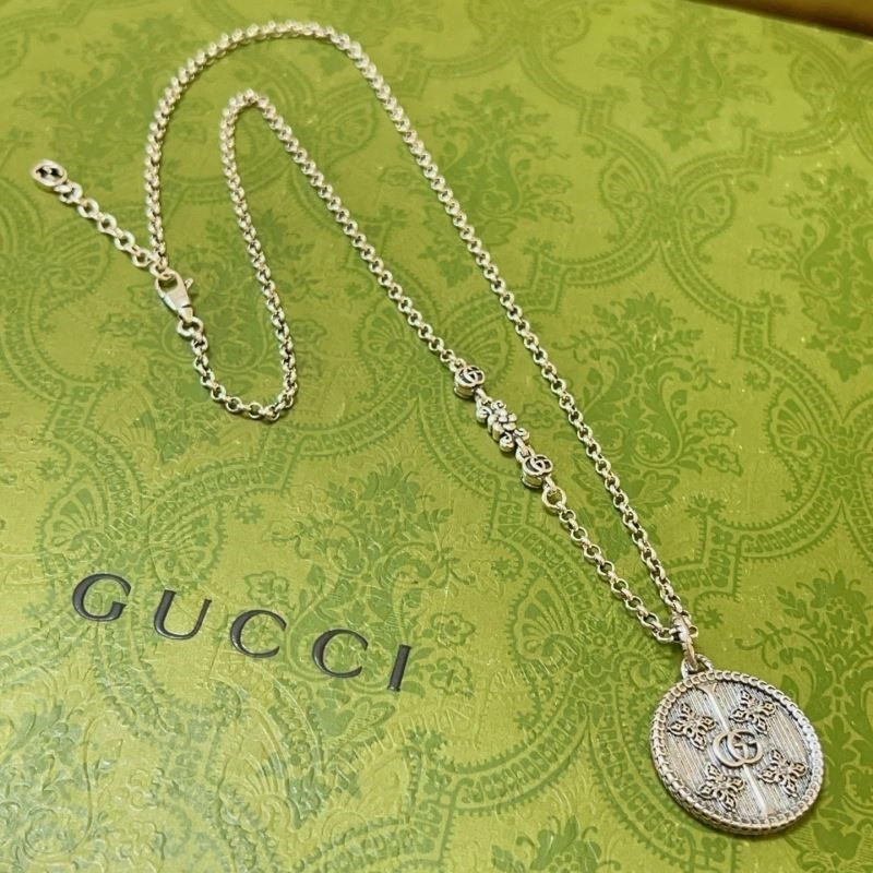 Indistinguishable Gucci Necklaces