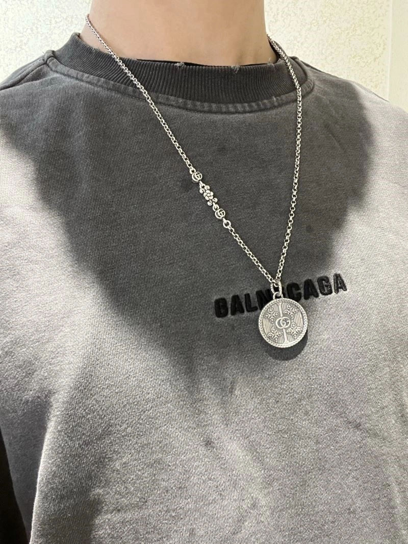 Indistinguishable Gucci Necklaces
