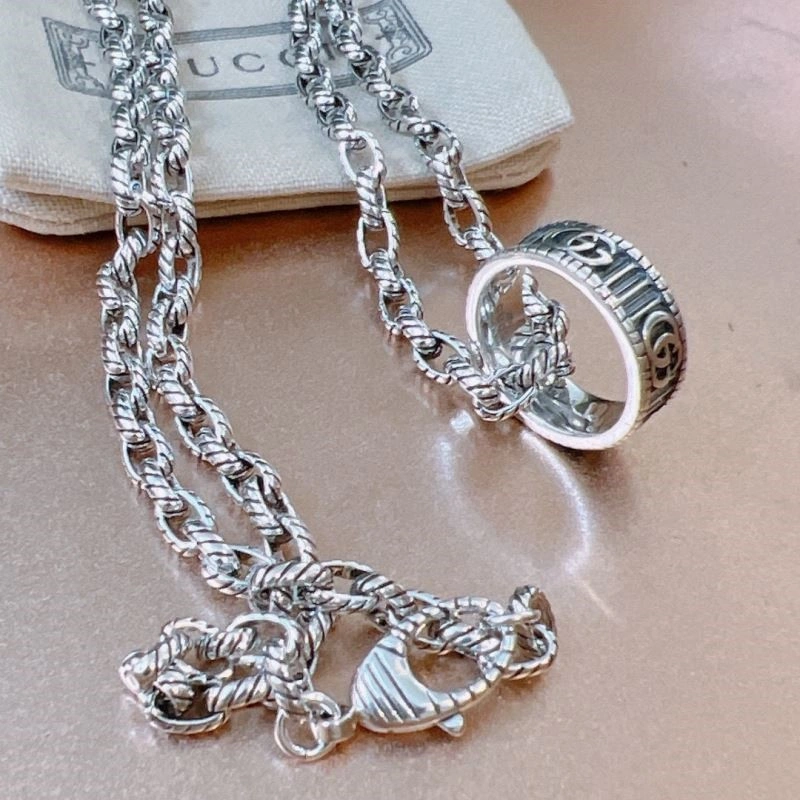 Accurate model Gucci Necklaces