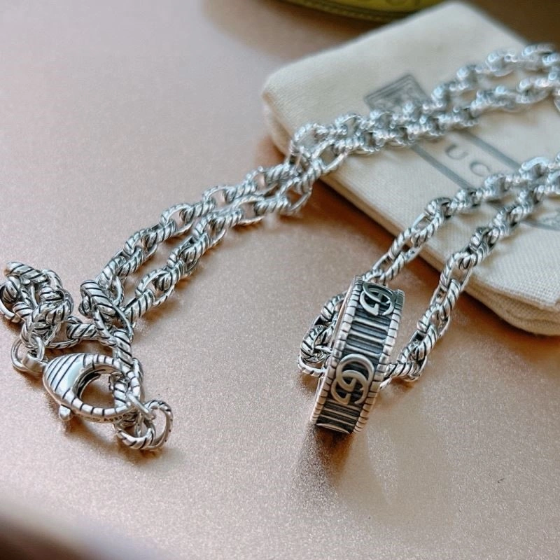 Accurate model Gucci Necklaces