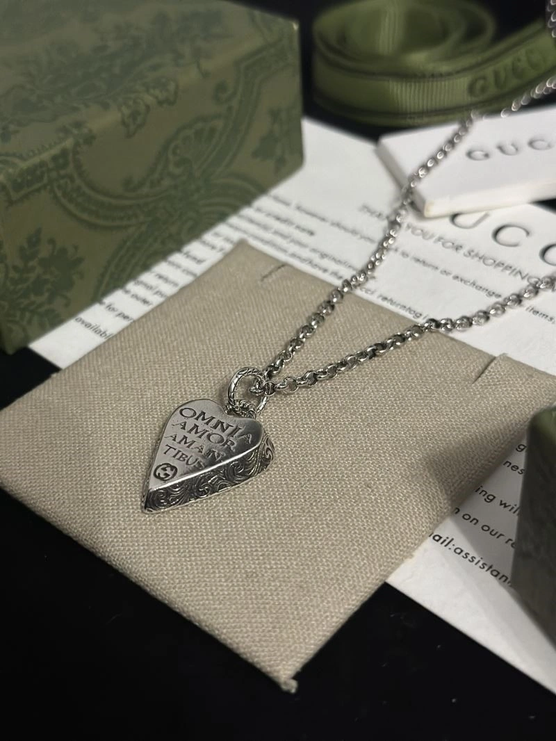 Official Gucci Necklaces