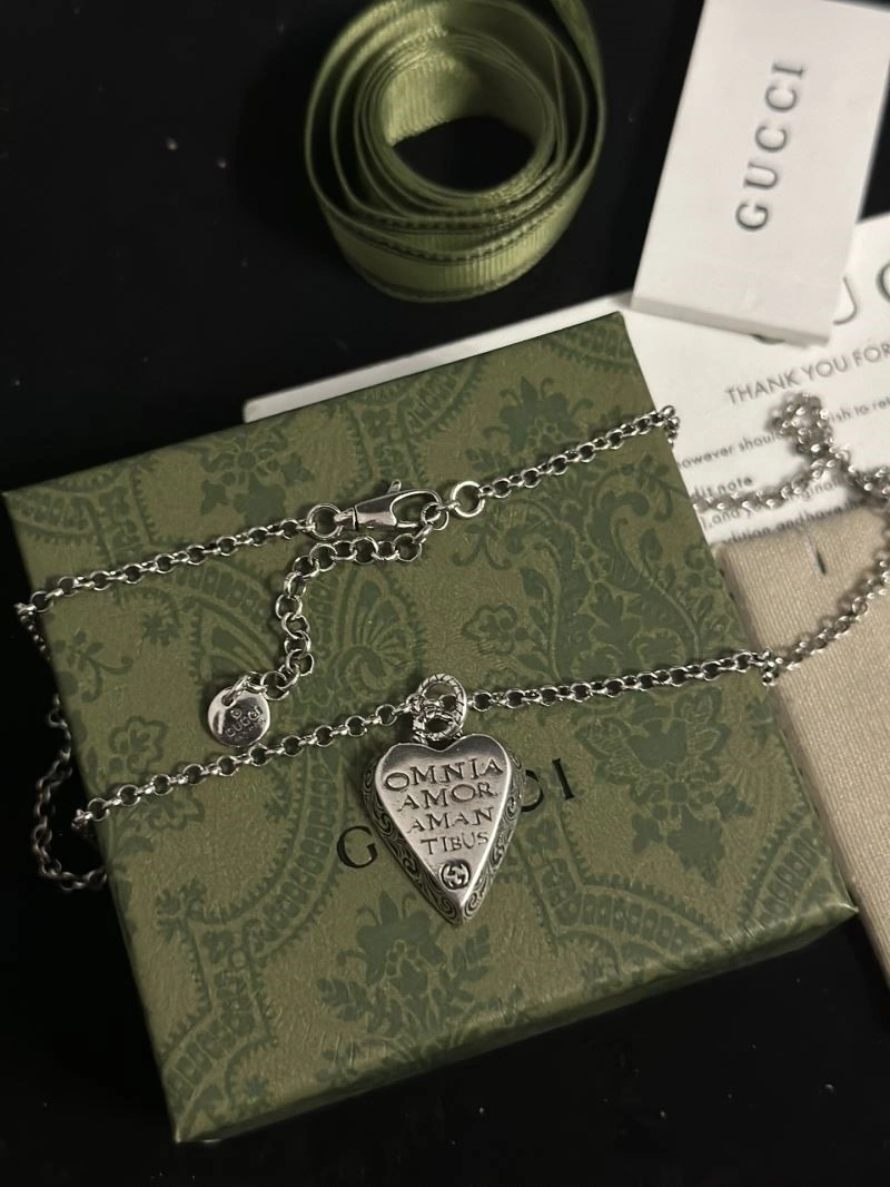 Official Gucci Necklaces