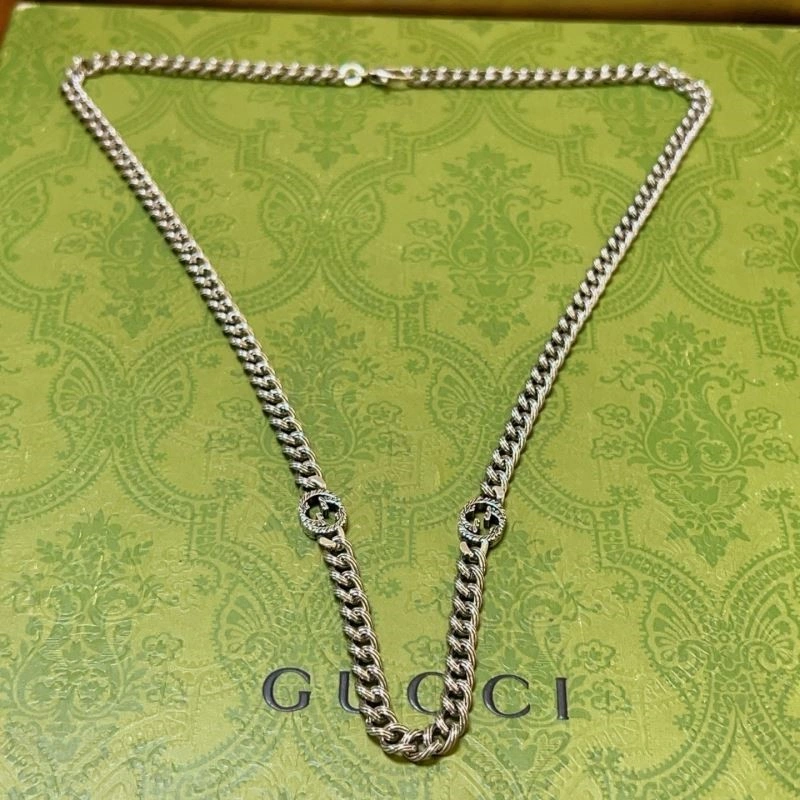 Indistinguishable Gucci Necklaces