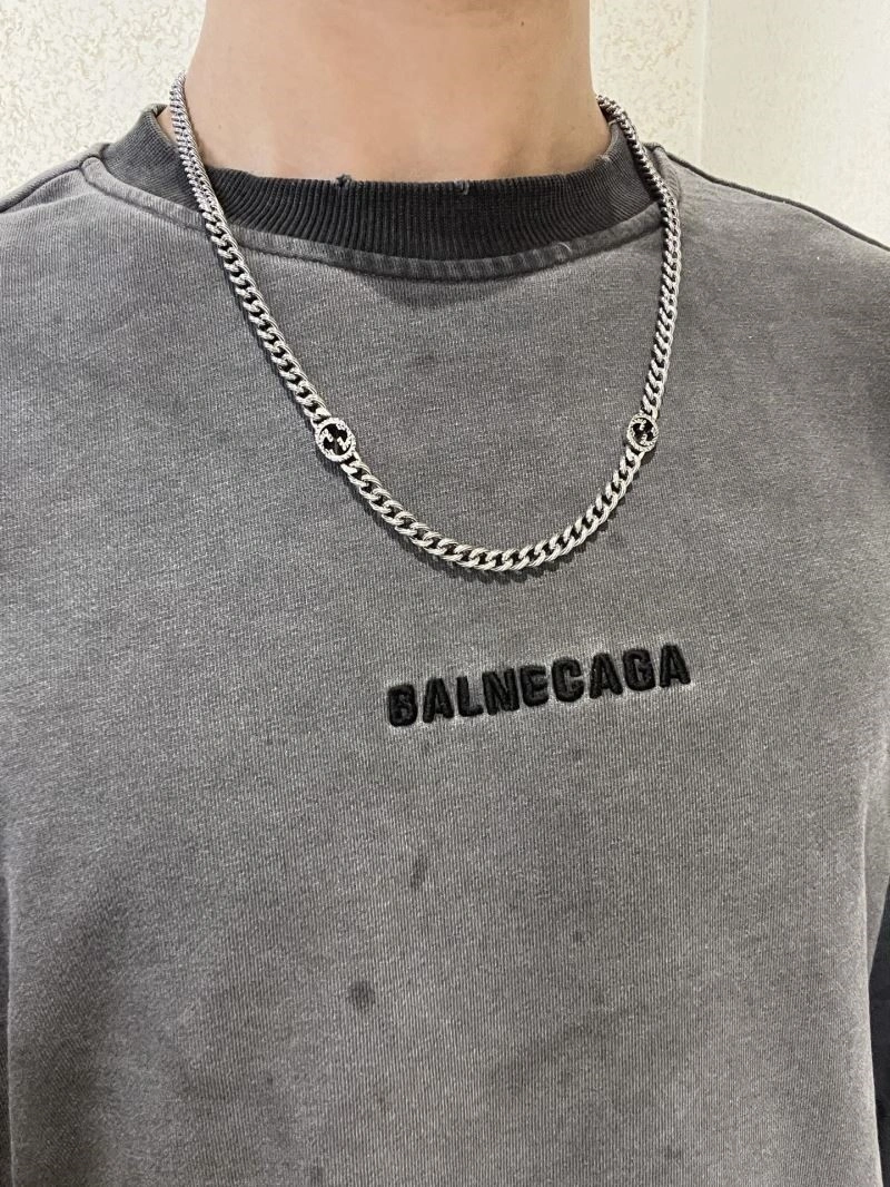 Indistinguishable Gucci Necklaces
