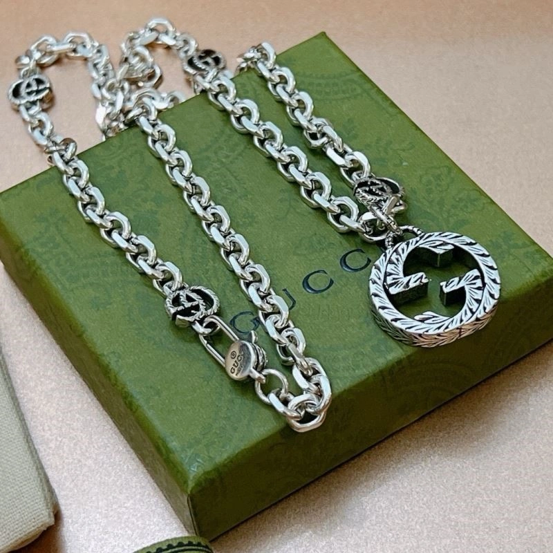 Accurate model Gucci Necklaces