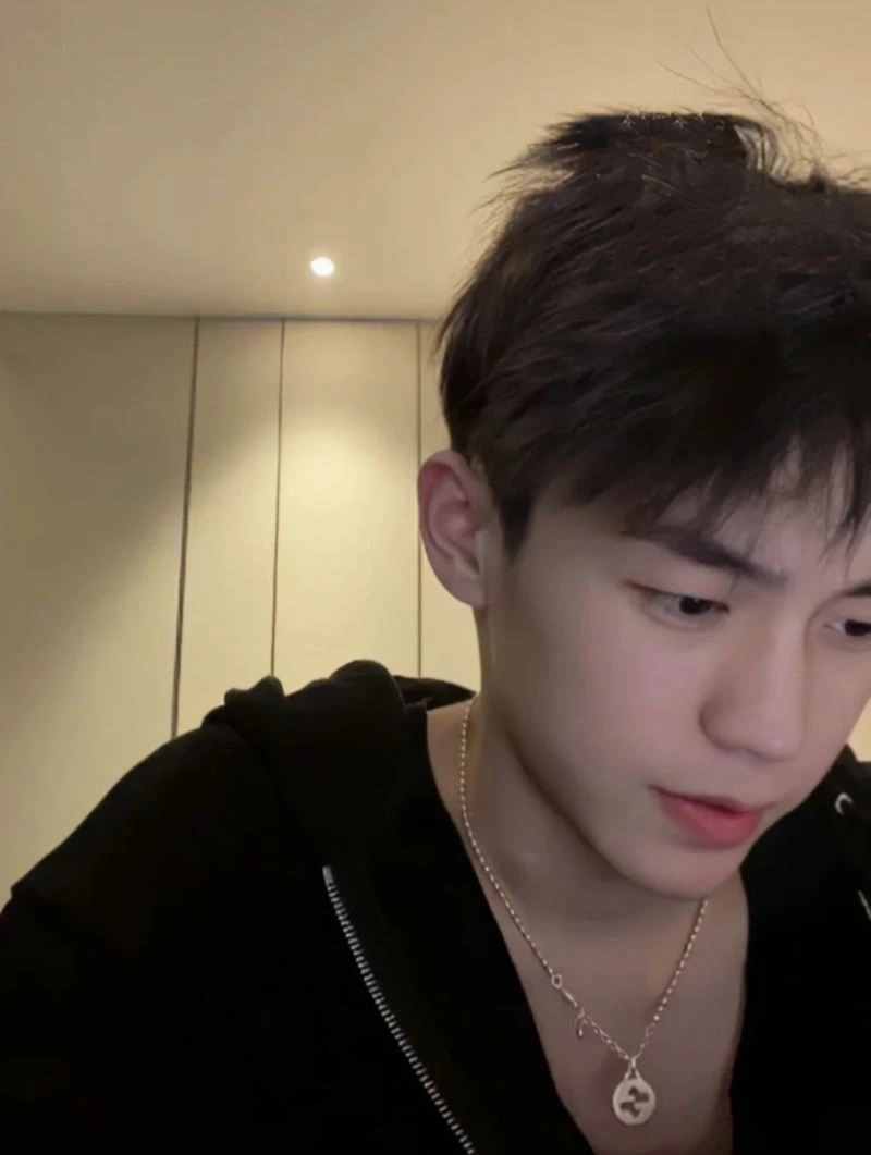 Exact replica Gucci Necklaces