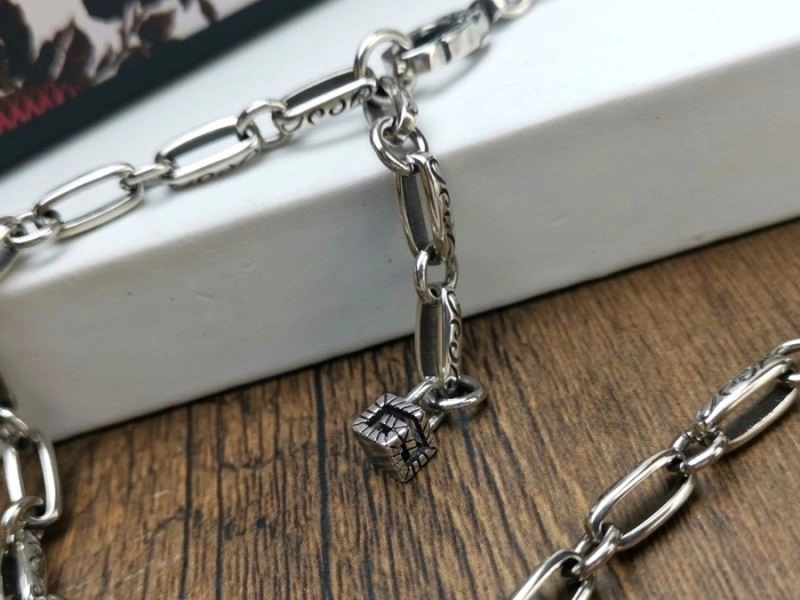 Inexpensive Gucci Necklaces
