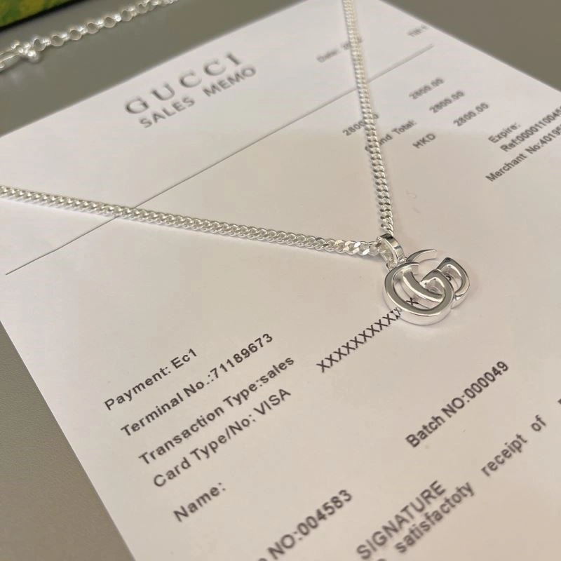 Indistinguishable Gucci Necklaces