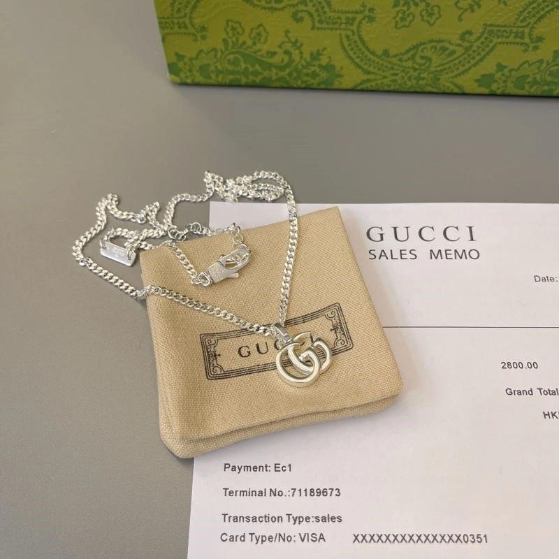 Indistinguishable Gucci Necklaces