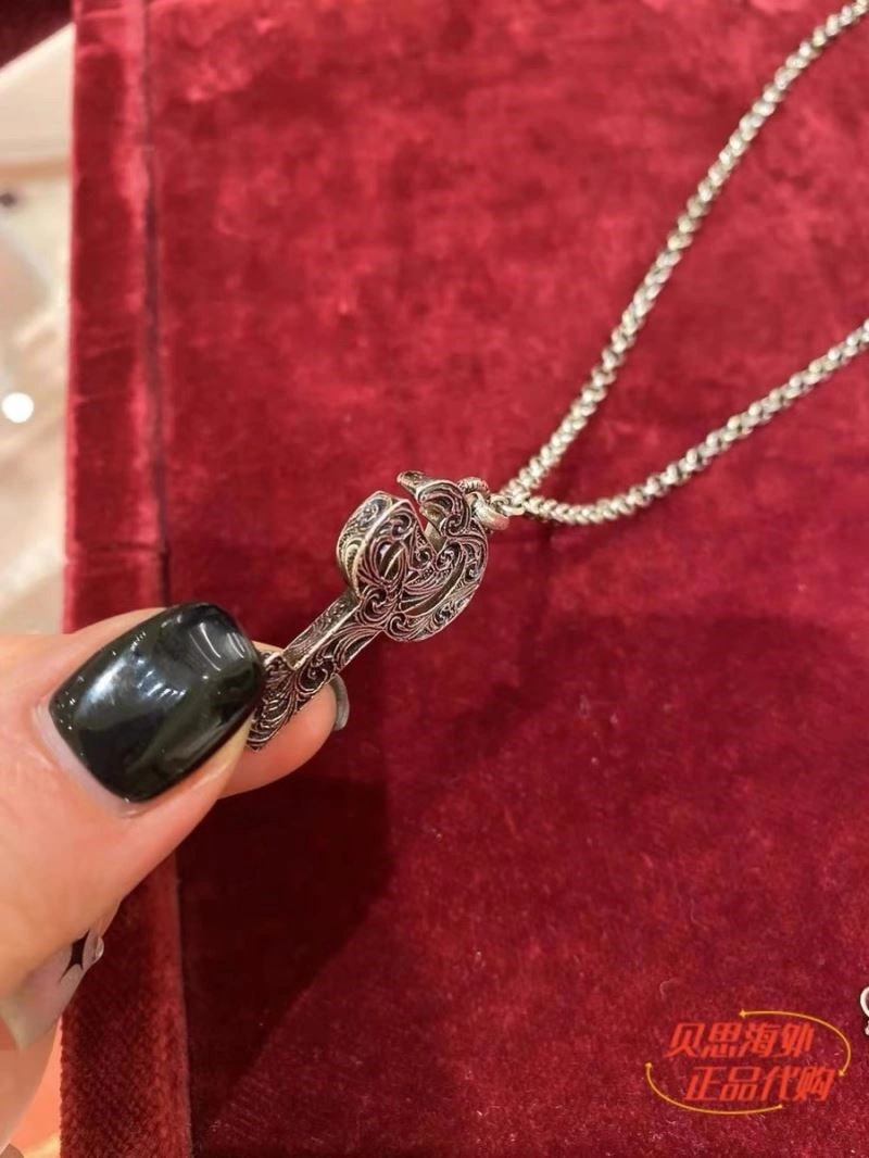 Legit Gucci Necklaces