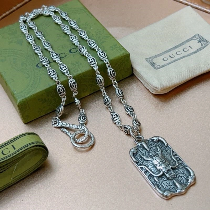 Indistinguishable Gucci Necklaces