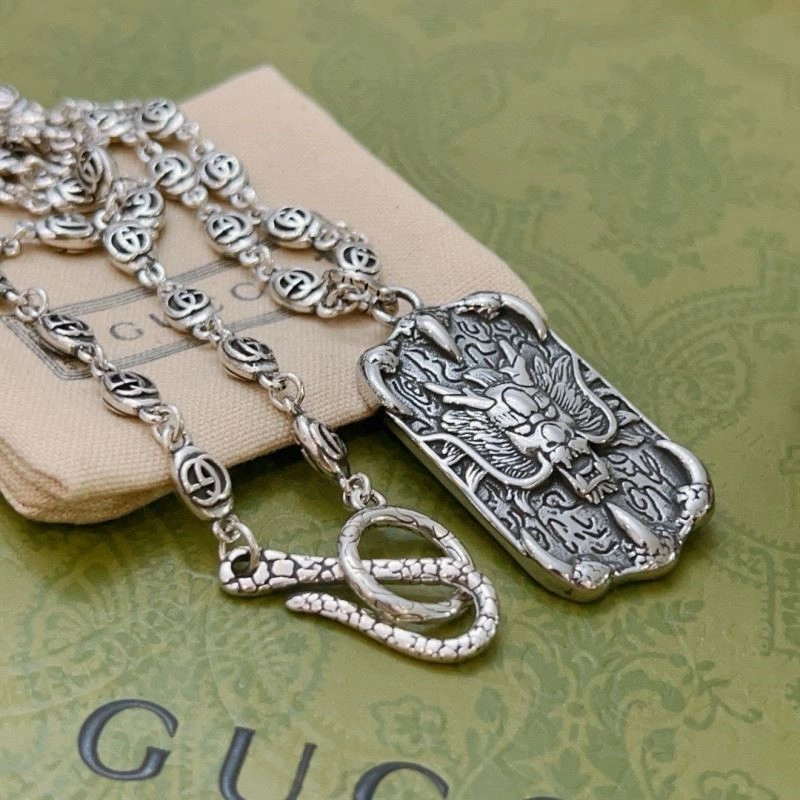 Indistinguishable Gucci Necklaces
