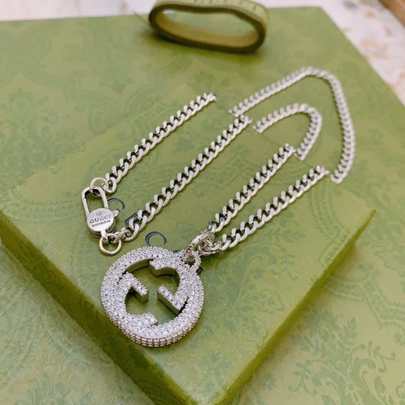 Indistinguishable Gucci Necklaces