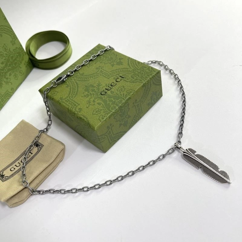 Indistinguishable Gucci Necklaces