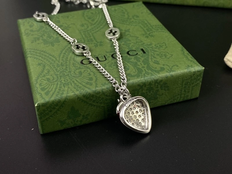 Perfect replica Gucci Necklaces