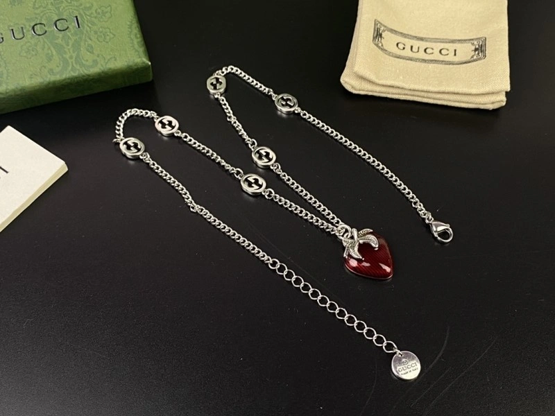 Perfect replica Gucci Necklaces