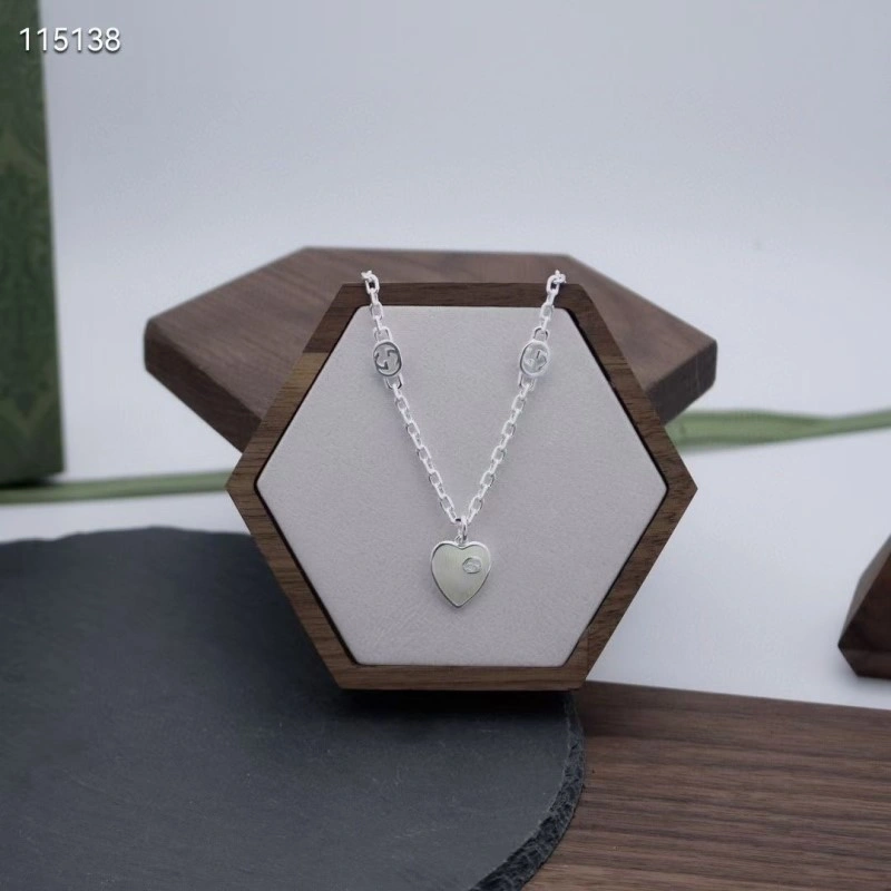 Bargain Gucci Necklaces