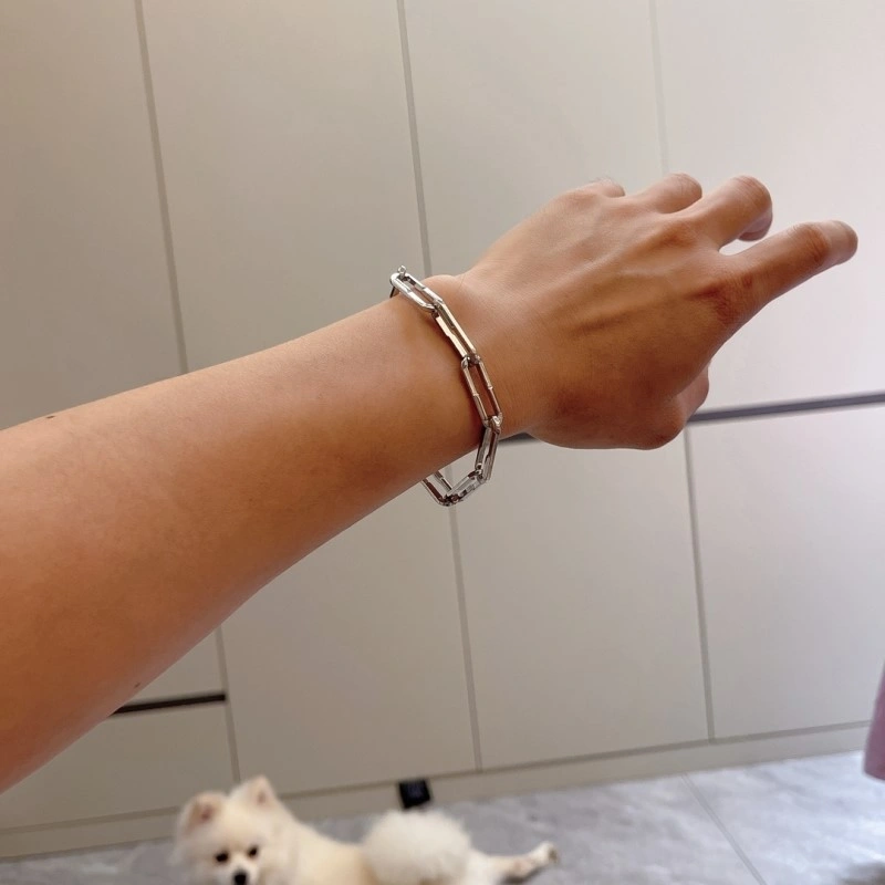 Exact replica Gucci Necklaces