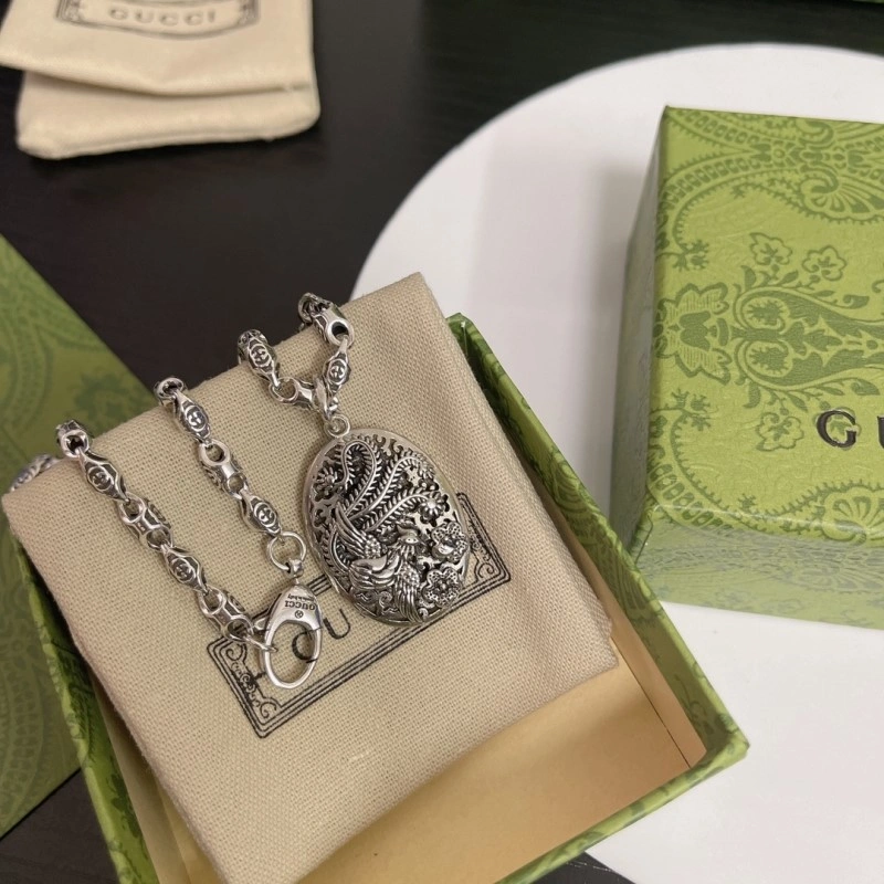 Accurate model Gucci Necklaces